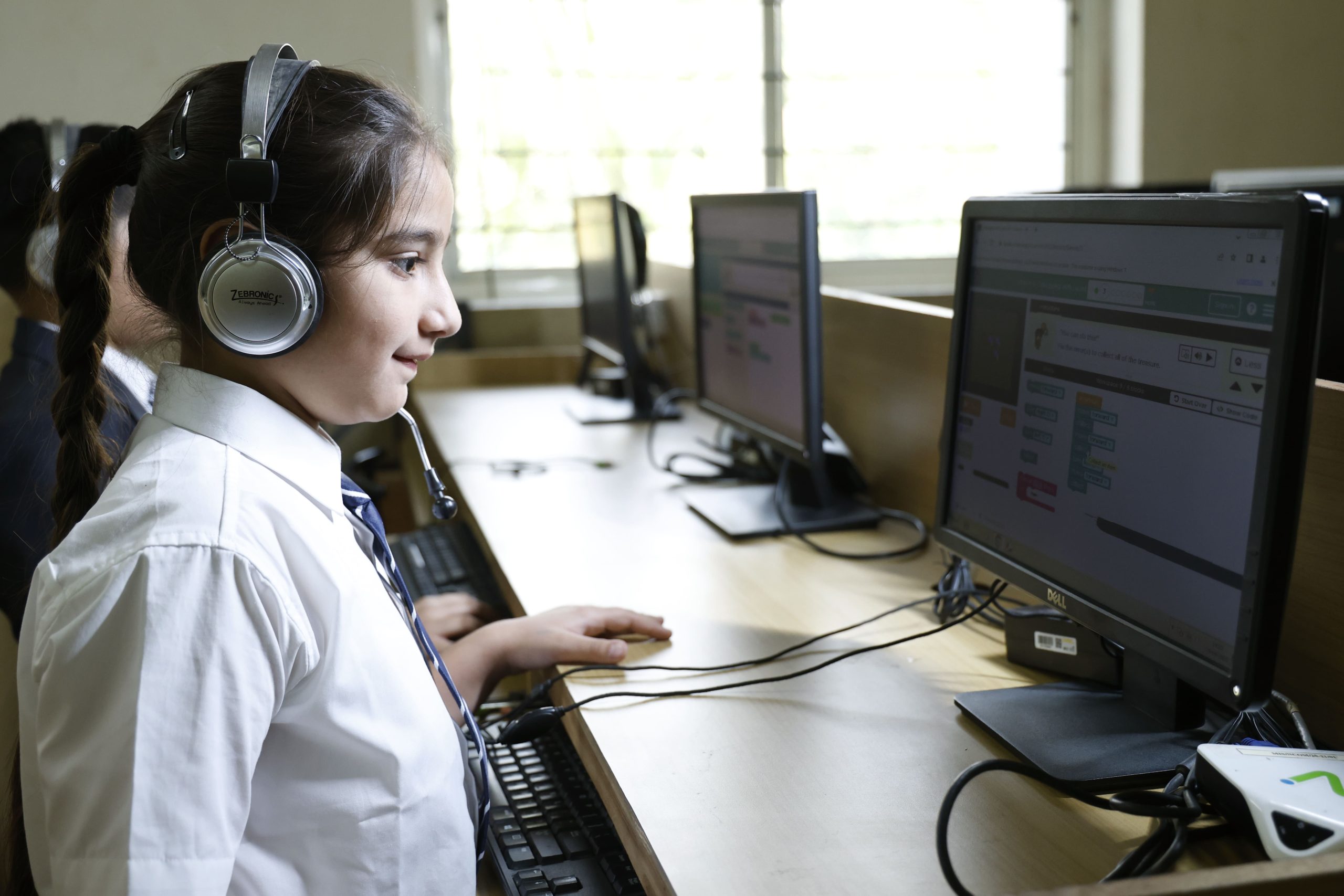 Laboratories - MEDICAPS SCHOOL OF EXCELLENCE